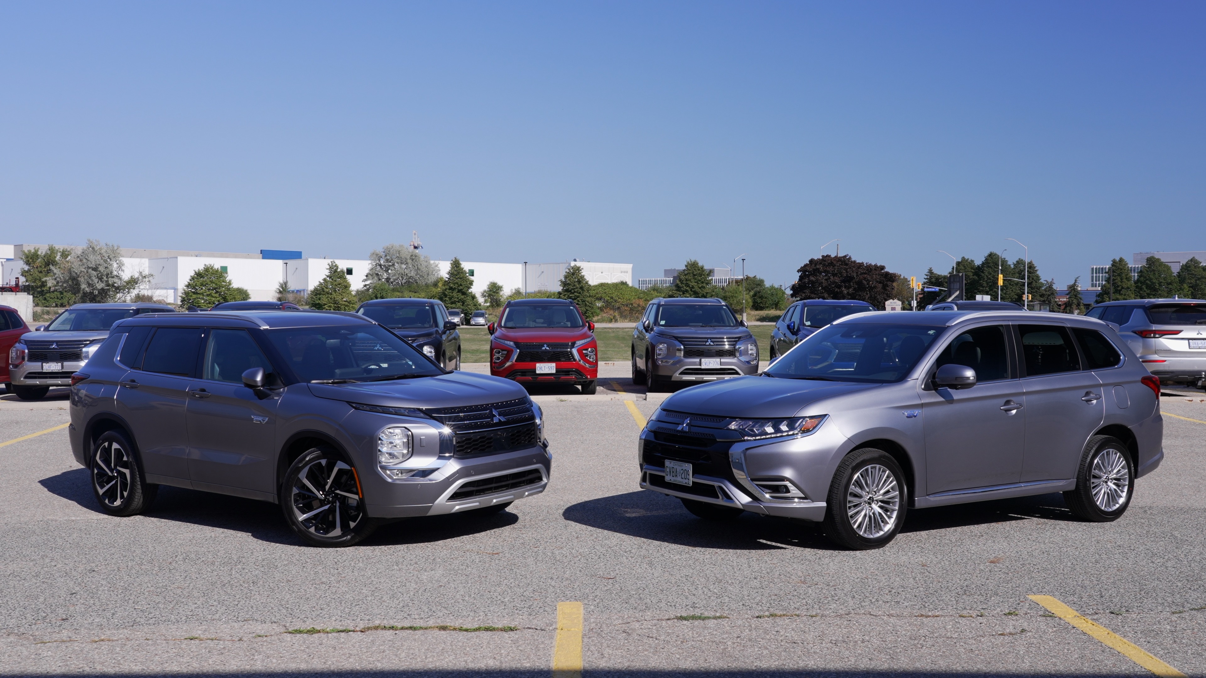 Mitsubishi 2023 Outlander PHEV Drive-By - Mitsubishi Motors Canadian ...